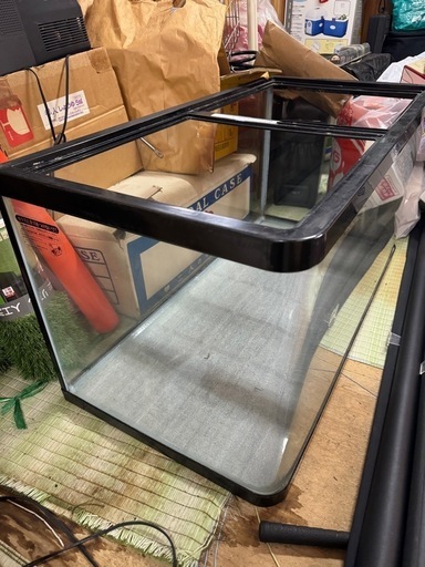 【期間限定半額】曲げガラス GEX 90cm水槽 ラピレスRV90 (まこ) 上野市のその他の中古あげます・譲ります｜ジモティーで不用品の処分