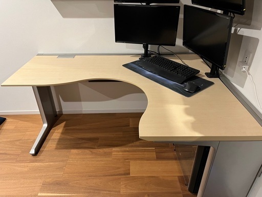 【美品】イトーキ ITOKI L字型 デスク配送&組立相談可能 (Y.O) 上尾のオフィス用家具《机》の中古あげます・譲ります｜ジモティーで不用品の処分