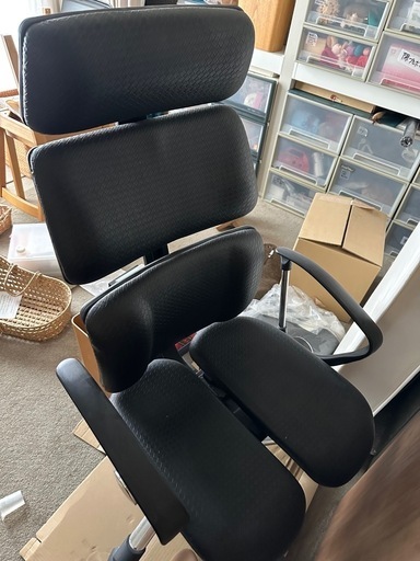 高機能オフィスチェアHara Chair デスクチェア (さない) 五日市の椅子《ハイバックチェア》の中古あげます・譲ります｜ジモティーで不用品の処分